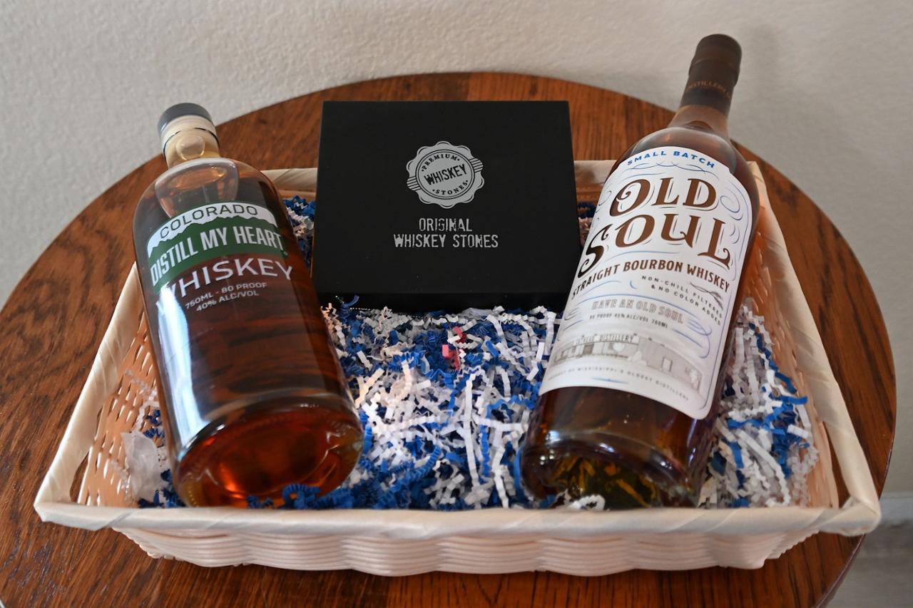 Whiskey/Bourbon Basket with Whiskey Stones | Powered by Givergy