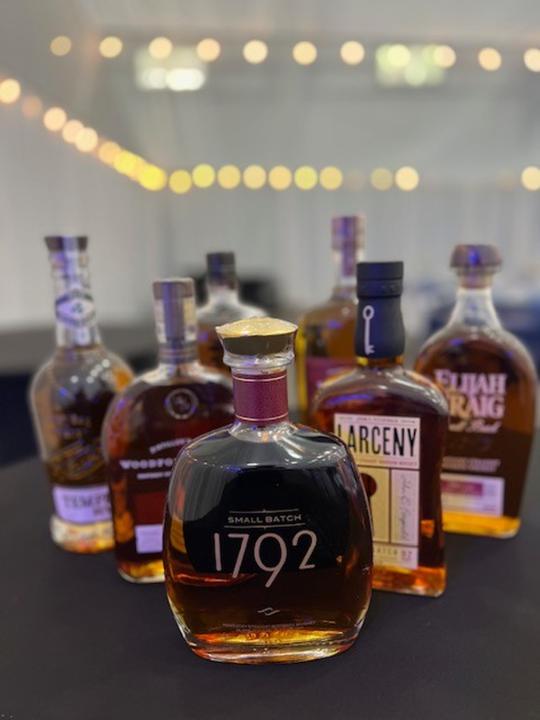 $250 Bourbon Whiskey Basket – Bellows Intl. | Powered by Givergy